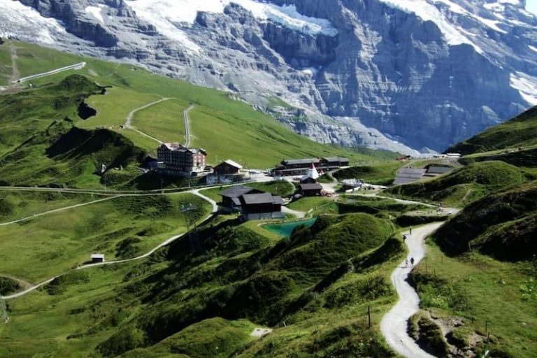 Kleine Scheidegg - Getting There & Tips - SwitzerLanding