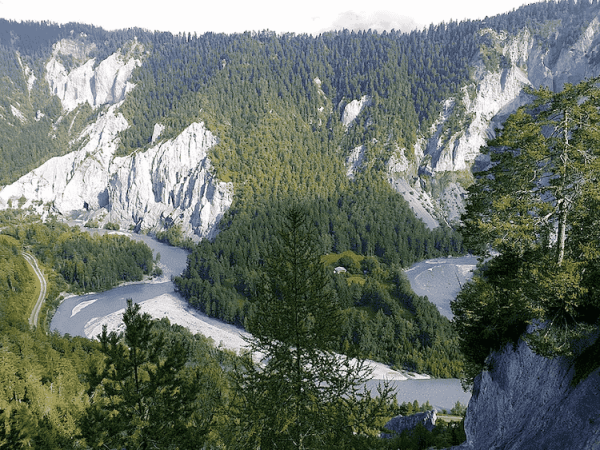 Best Spring Hikes In Switzerland: 12 Epic Trails to Explore ...