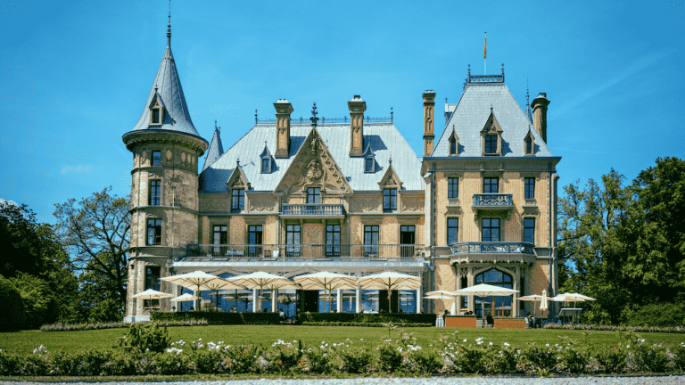 Best Castle Hotels In Switzerland (For A Fairytale Getaway ...