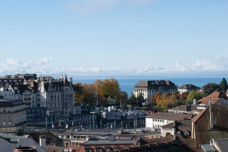 10 Best Towns & Cities To Explore Around Lake Geneva - SwitzerLanding