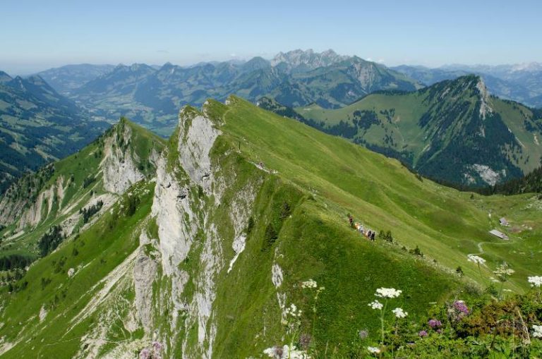 12 Mountains Closest To Geneva: Spectacular Panoramic Views ...