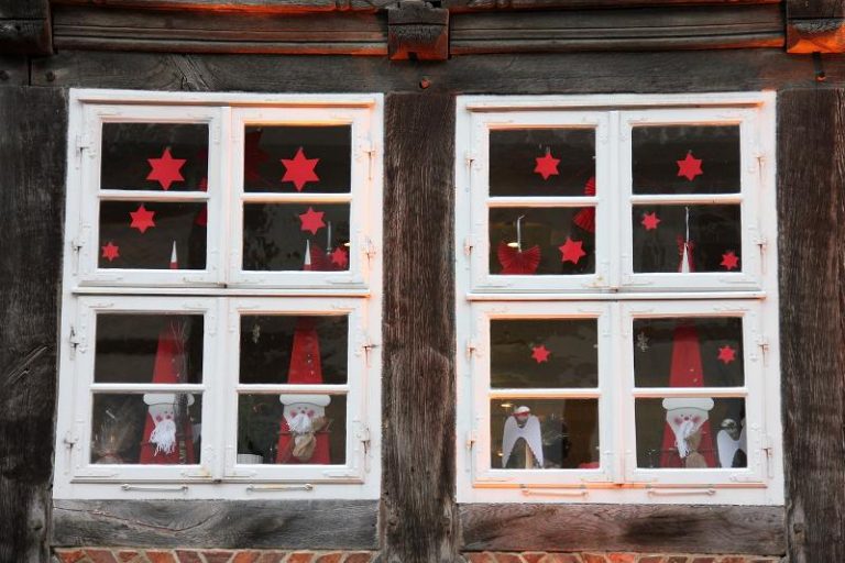 Christmas Traditions In Switzerland (Fun & Unique) - SwitzerLanding