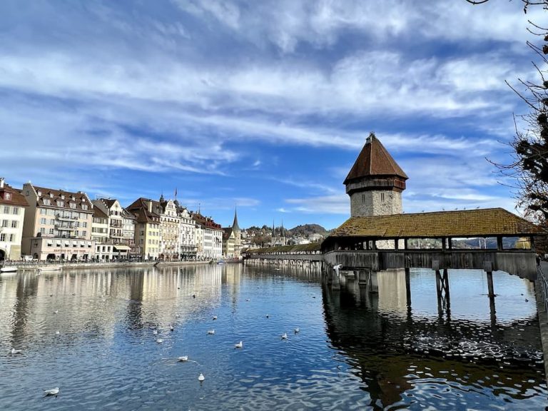 Chapel Bridge In Lucerne: All You Need To Know - SwitzerLanding