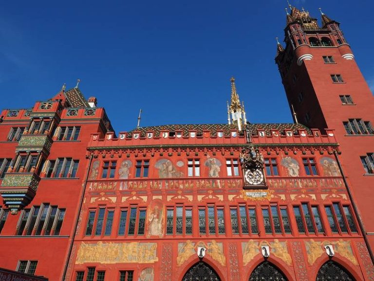 Basel Altstadt: Besuchen Sie die Kulturhauptstadt der Schweiz ...