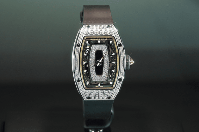 Best Swiss Watch Brands (Luxurious & Affordable) - SwitzerLanding