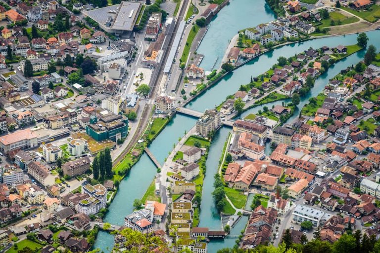 Switzerland Trip Planner (Make The Most Of Your Visit) - SwitzerLanding