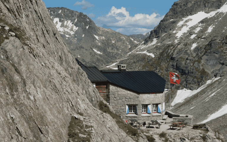 Best Mountain Huts In Switzerland (For Alpine Getaways) - SwitzerLanding