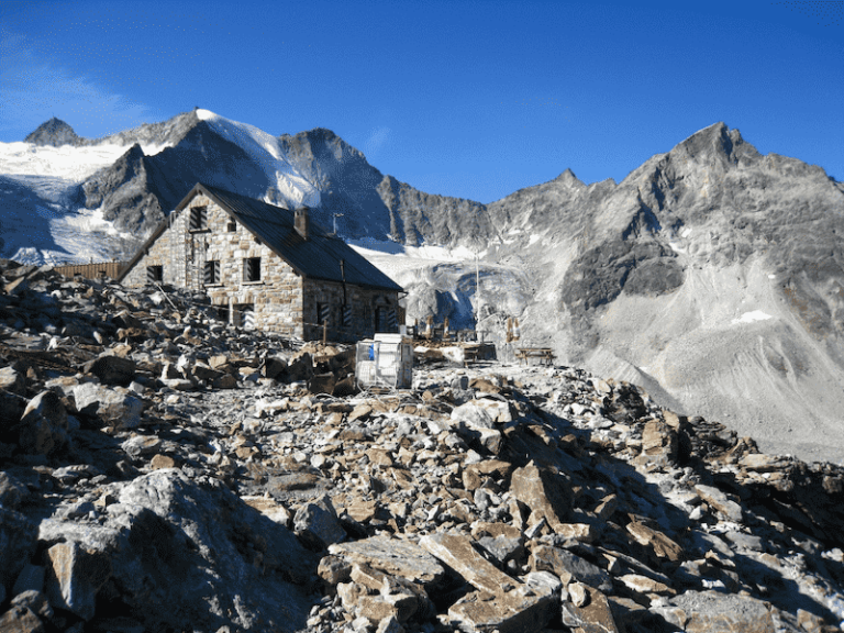 Best Mountain Huts In Switzerland (For Alpine Getaways) - SwitzerLanding