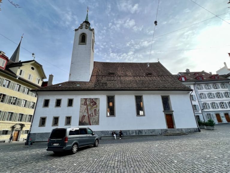 Luzern Reiseführer: Sehenswürdigkeiten und Aktivitäten - SwitzerLanding