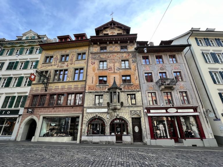 Luzern Reiseführer: Sehenswürdigkeiten und Aktivitäten - SwitzerLanding