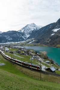 Lake Lungern Guide: What To Do When You Visit - SwitzerLanding