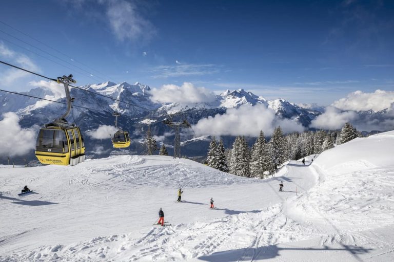 Best Ski Resorts Near Bern (A Skier's Paradise) - SwitzerLanding