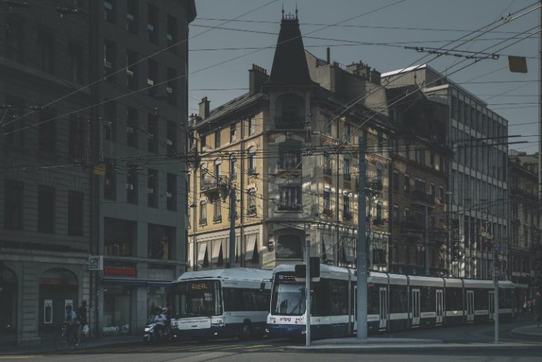 14 Unmissable Things To Do In Geneva: History, Culture, Food, and More ...