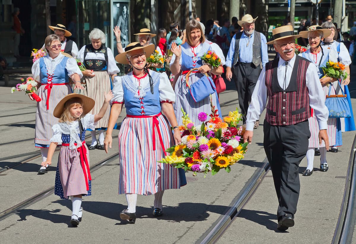 5 Reasons Everyone Falls in Love With Switzerland (Besides Chocolate ...