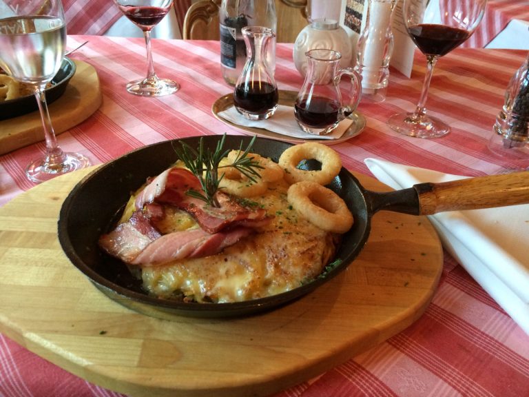 15 Must-Try Dishes for Food Lovers in Switzerland - SwitzerLanding